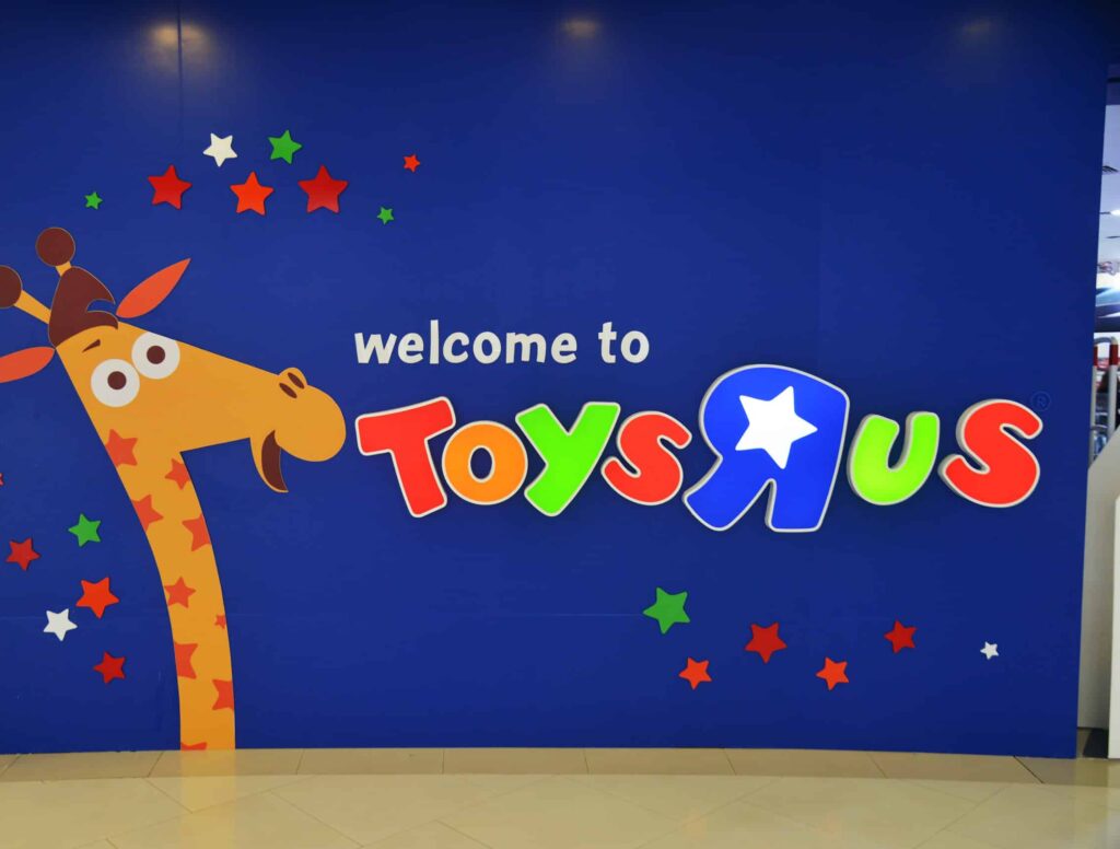Toys R Us Recalls More than 12,000 Toy Trunks Due to Laceration Hazard ...